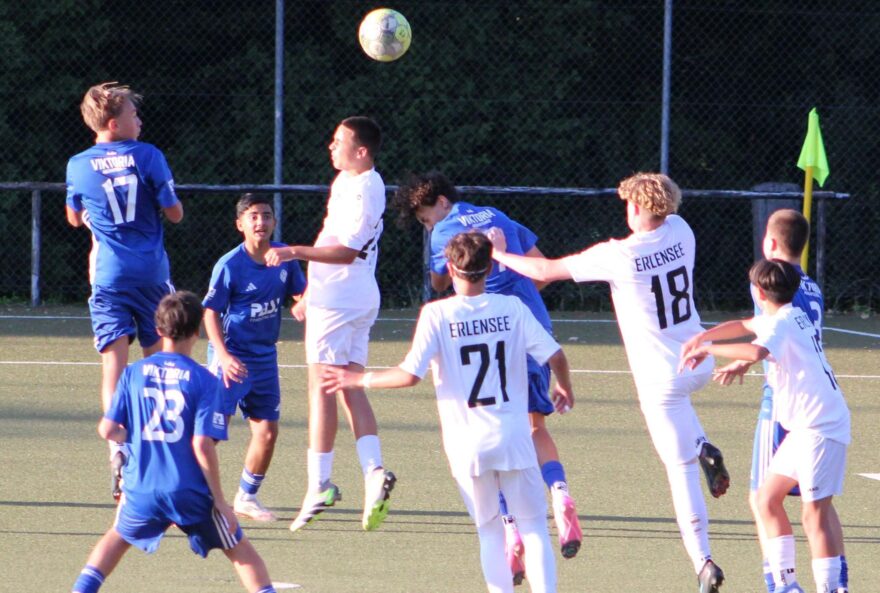 1. FC 1906 Erlensee – U15 gewinnt Testspiel gegen Viktoria ...